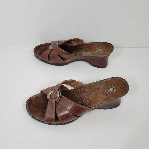 Ariat | Shoes | Ariat Brown Leather Suede Slip On Wedge Sandal Flip ...